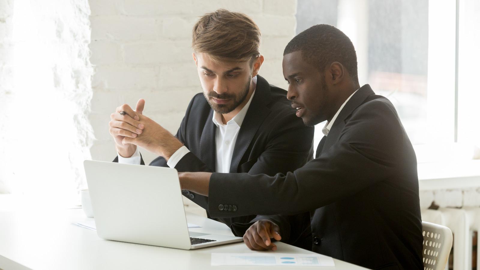 Navigating payroll software end of life Navigating payroll software end of life